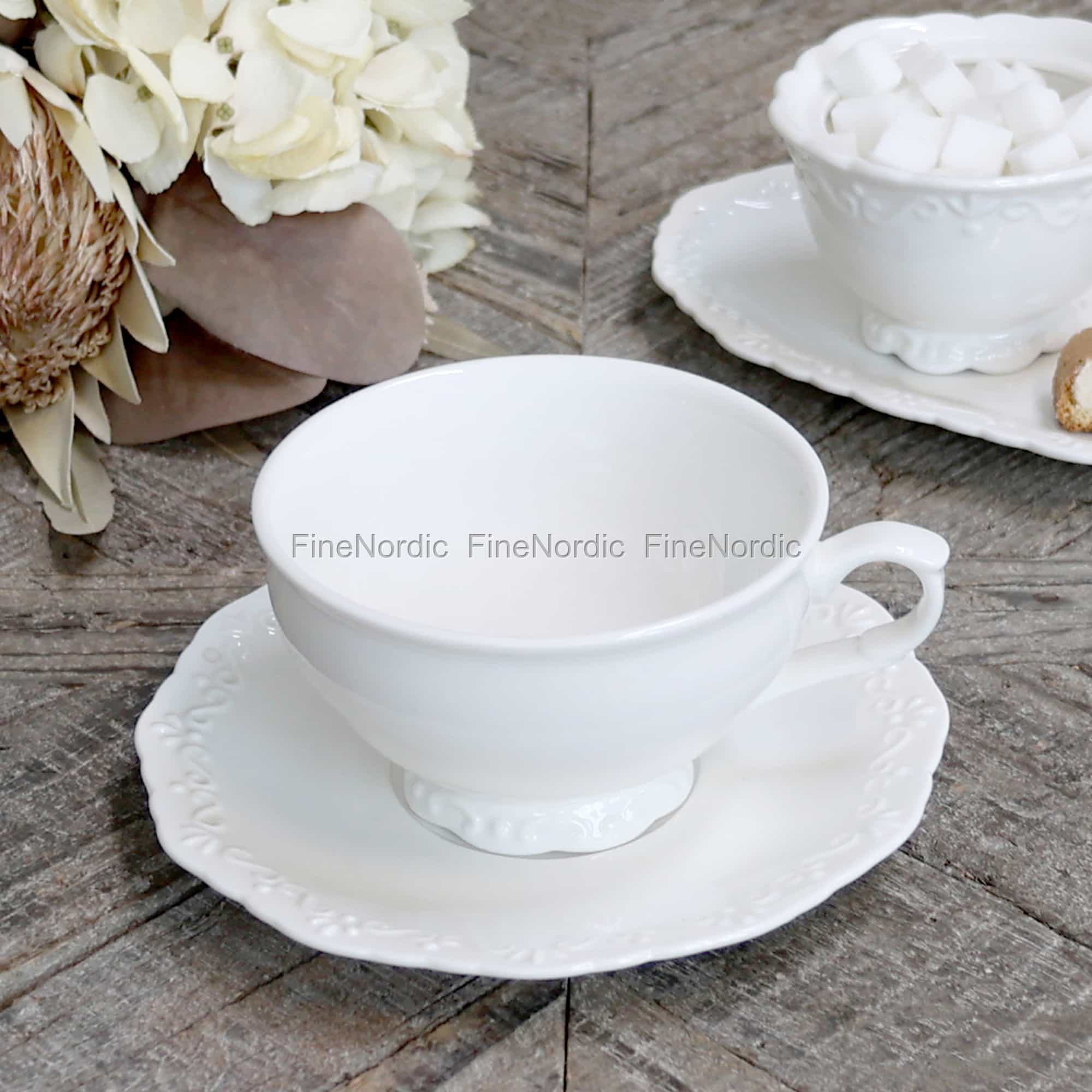 Chic Antique Teetasse mit Untertasse - Provence