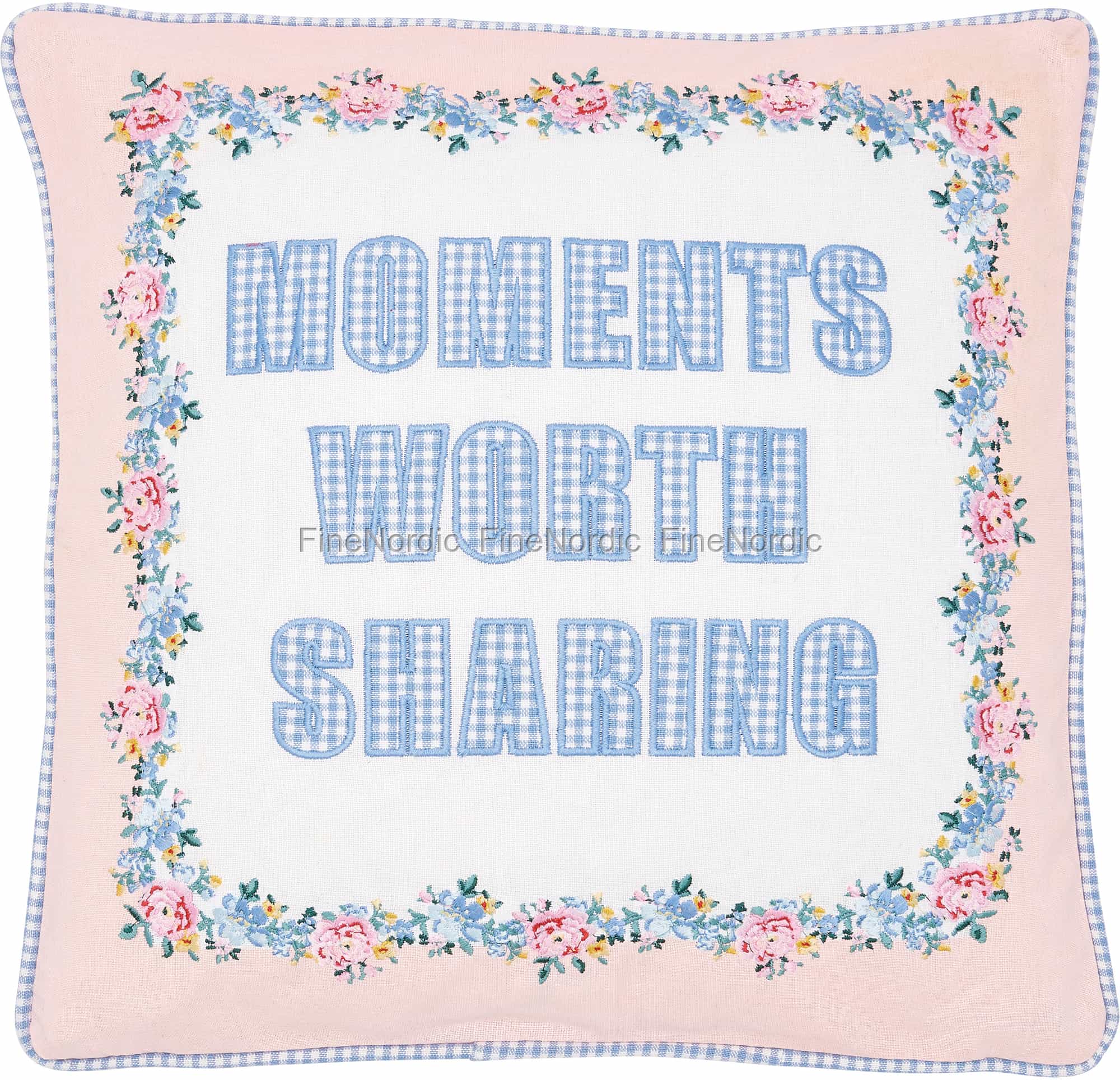 GreenGate Kissenhülle Laura Moments Dusty Blue mit Stickerei 40 x 40 cm